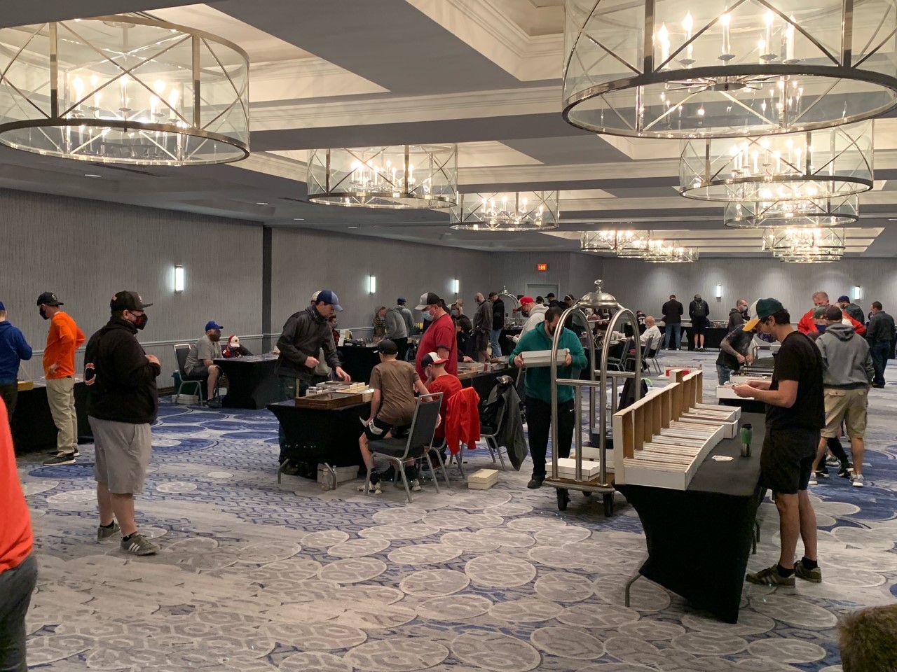 A Successful April Madison Card Show – Madison Card Show
